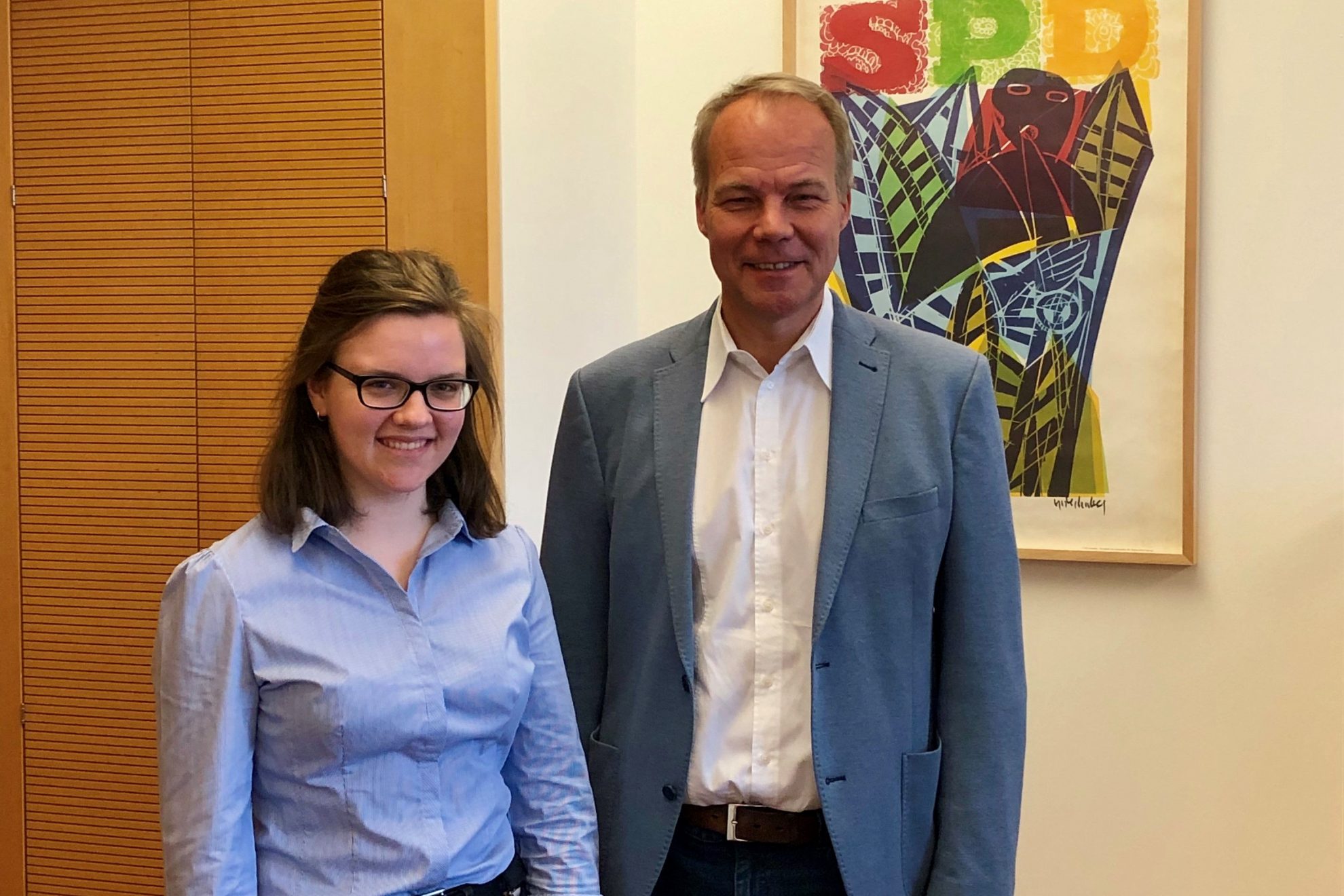 Viktoria Woronin Aus Barsinghausen Machte Praktikum Im Bundestagsb ro Von Matthias Miersch Dr viktoria-woronin-aus-barsinghausen-machte-praktikum-im-bundestagsb-ro-von-matthias-miersch-dr