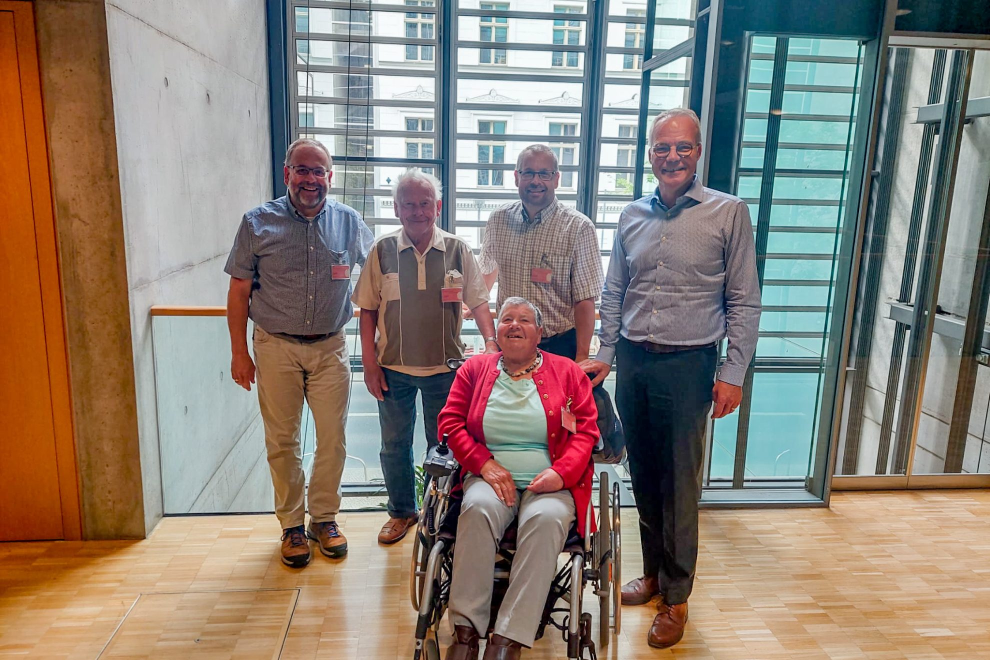 Besuch Vom Burgberg Gehrdener Familie Jacobs Trifft Matthias Miersch Im Deutschen Bundestag besuch-vom-burgberg-gehrdener-familie-jacobs-trifft-matthias-miersch-im-deutschen-bundestag